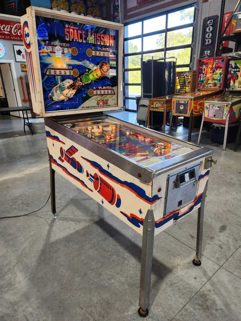 Space Mission Williams EM Pinball Machine | Larryjordanpinballadventure.com